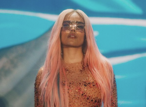 Karol G reconocida como Mujer del Año por Billboard en Miami